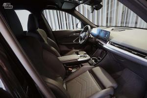 Melns BMW iX1 2023 Marijampole, ar dzinēja tilpumu 0.00 L un nobraukumu 81 tūkst. km par 32950 €, foto 23 vietnē AUTOMOTO.COM.LV