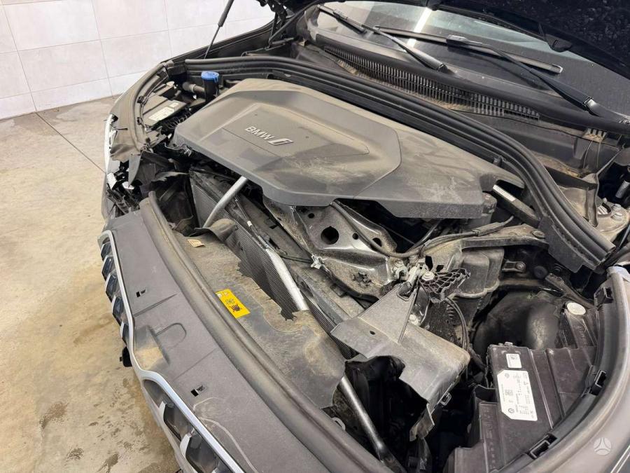 Melns BMW iX1 2023 Marijampole, ar dzinēja tilpumu 0.00 L un nobraukumu 86 tūkst. km par 18997 €, foto 15 vietnē AUTOMOTO.COM.LV