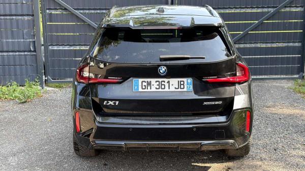 Melns BMW iX1 2023 Jonava, ar dzinēja tilpumu 0.00 L un nobraukumu 68 tūkst. km par 24950 €, foto 6 vietnē AUTOMOTO.COM.LV