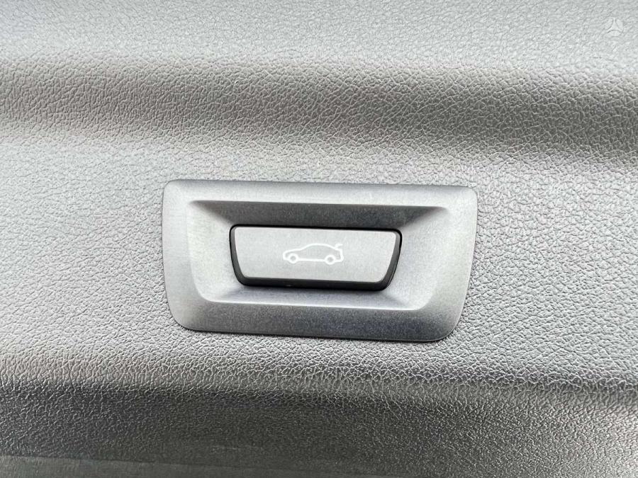 Черный БМВ iX1 2024 в Каунас, объемом двигателя 0.00 л и пробегом 15 тыс. км за 27650 €, фото 14 на AUTOMOTO.COM.LV