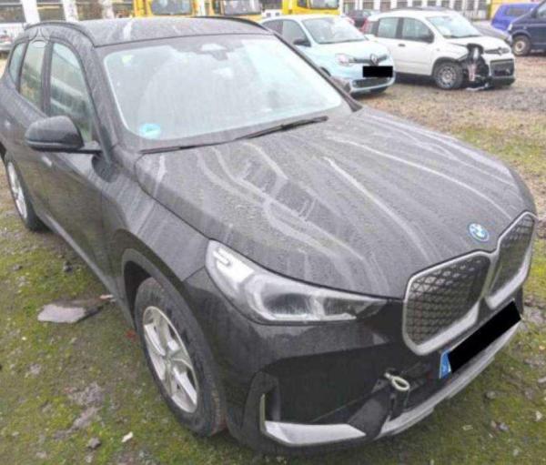 Black BMW iX1 2025 in Siauliai, with an engine capacity of 0.00 L and mileage of 8 thousand km for 28900 €, photo 1 on AUTOMOTO.COM.LV