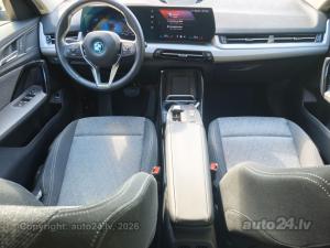 Melns BMW iX1 2025 Tallina, ar dzinēja tilpumu 0.00 L un nobraukumu 7 tūkst. km par 39900 €, foto 14 vietnē AUTOMOTO.COM.LV