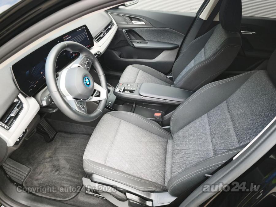 Melns BMW iX1 2025 Tallina, ar dzinēja tilpumu 0.00 L un nobraukumu 7 tūkst. km par 39900 €, foto 15 vietnē AUTOMOTO.COM.LV