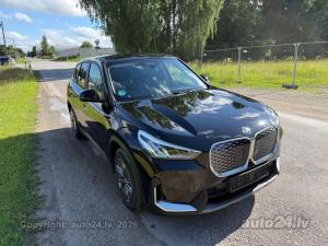 Melns BMW iX1 2024 Tartu, ar dzinēja tilpumu 0.00 L un nobraukumu 39 tūkst. km par 35000 €, foto  vietnē AUTOMOTO.COM.LV