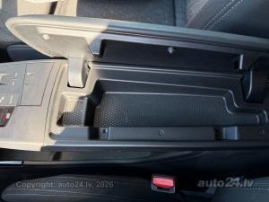 Melns BMW iX1 2024 Tartu, ar dzinēja tilpumu 0.00 L un nobraukumu 39 tūkst. km par 35000 €, foto 6 vietnē AUTOMOTO.COM.LV