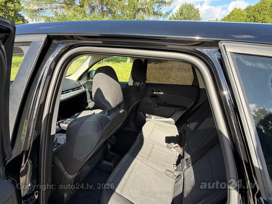 Melns BMW iX1 2024 Tartu, ar dzinēja tilpumu 0.00 L un nobraukumu 39 tūkst. km par 35000 €, foto 12 vietnē AUTOMOTO.COM.LV