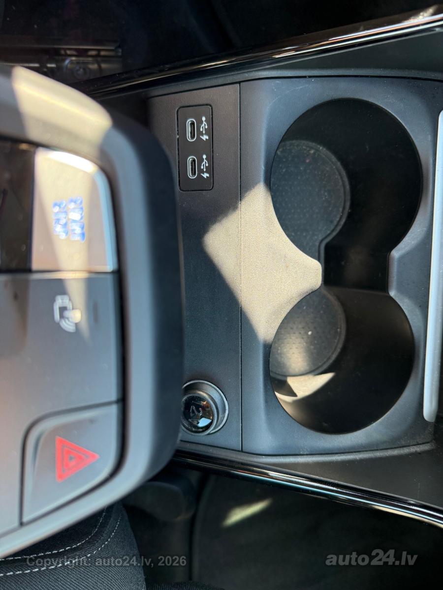 Melns BMW iX1 2024 Tartu, ar dzinēja tilpumu 0.00 L un nobraukumu 39 tūkst. km par 35000 €, foto 15 vietnē AUTOMOTO.COM.LV