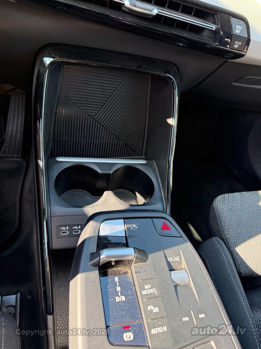 Melns BMW iX1 2024 Tartu, ar dzinēja tilpumu 0.00 L un nobraukumu 39 tūkst. km par 35000 €, foto 16 vietnē AUTOMOTO.COM.LV