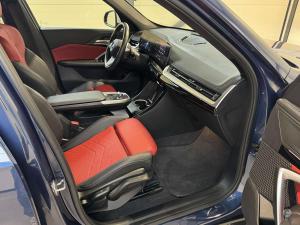 Zils BMW iX1 2024 Šauļi, ar dzinēja tilpumu 0.00 L un nobraukumu 56 tūkst. km par 32800 €, foto 17 vietnē AUTOMOTO.COM.LV