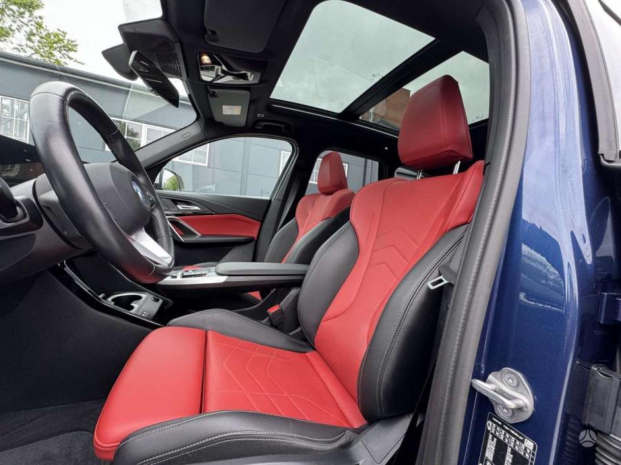 Zils BMW iX1 2024 Šauļi, ar dzinēja tilpumu 0.00 L un nobraukumu 56 tūkst. km par 32800 €, foto 37 vietnē AUTOMOTO.COM.LV