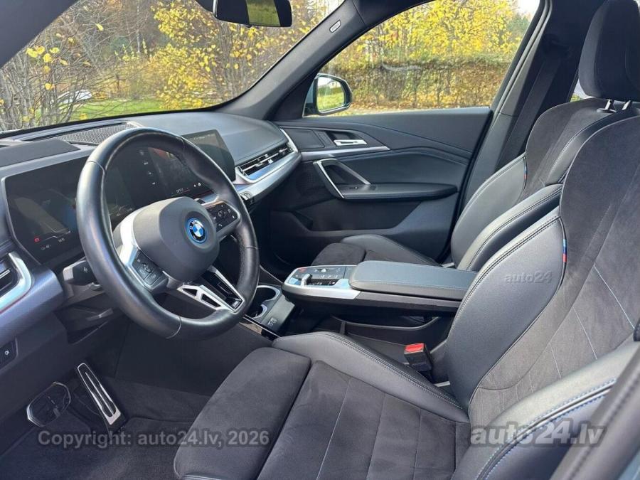 BMW iX1 2024 Rīga, ar dzinēja tilpumu 0.00 L un nobraukumu 23 tūkst. km par 40500 €, foto 18 vietnē AUTOMOTO.COM.LV