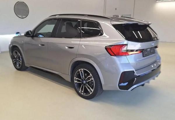 Pelēks BMW iX1 2023 Jelgava, ar dzinēja tilpumu 0.00 L un nobraukumu 50 tūkst. km par 39000 €, foto 5 vietnē AUTOMOTO.COM.LV