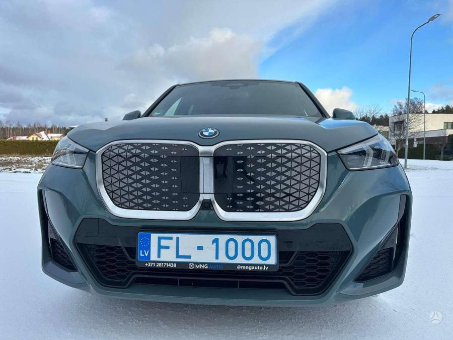 Pelēks BMW iX1 2024 Rīga, ar dzinēja tilpumu 0.00 L un nobraukumu 23 tūkst. km par 40500 €, foto 2 vietnē AUTOMOTO.COM.LV