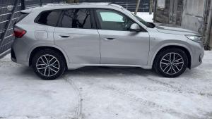 Pelēks BMW iX1 2024 Jonava, ar dzinēja tilpumu 0.00 L un nobraukumu 11 tūkst. km par 25800 €, foto 16 vietnē AUTOMOTO.COM.LV