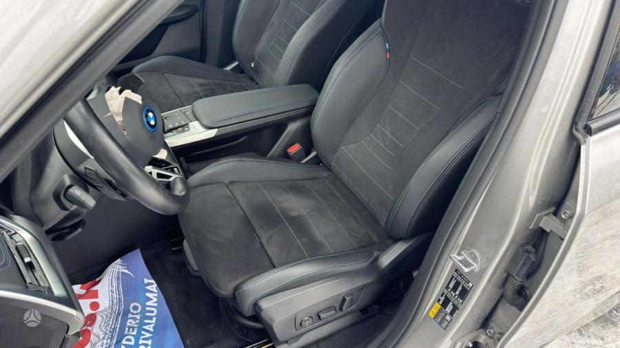 Pelēks BMW iX1 2024 Jonava, ar dzinēja tilpumu 0.00 L un nobraukumu 11 tūkst. km par 25800 €, foto 17 vietnē AUTOMOTO.COM.LV