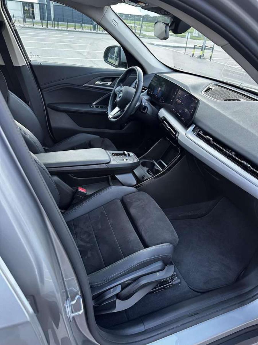 Pelēks BMW iX1 2024 Kauņa, ar dzinēja tilpumu 0.00 L un nobraukumu 25 tūkst. km par 34990 €, foto 14 vietnē AUTOMOTO.COM.LV