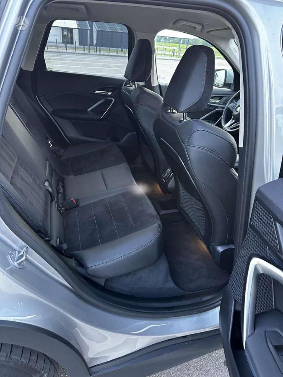 Pelēks BMW iX1 2024 Kauņa, ar dzinēja tilpumu 0.00 L un nobraukumu 25 tūkst. km par 34990 €, foto 15 vietnē AUTOMOTO.COM.LV