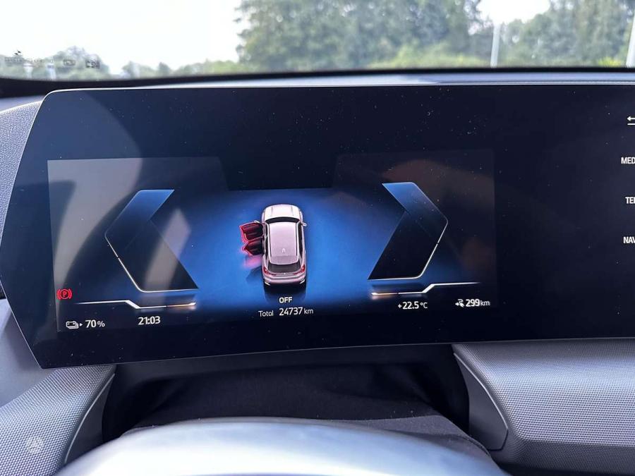 Pelēks BMW iX1 2024 Kauņa, ar dzinēja tilpumu 0.00 L un nobraukumu 25 tūkst. km par 34990 €, foto 16 vietnē AUTOMOTO.COM.LV