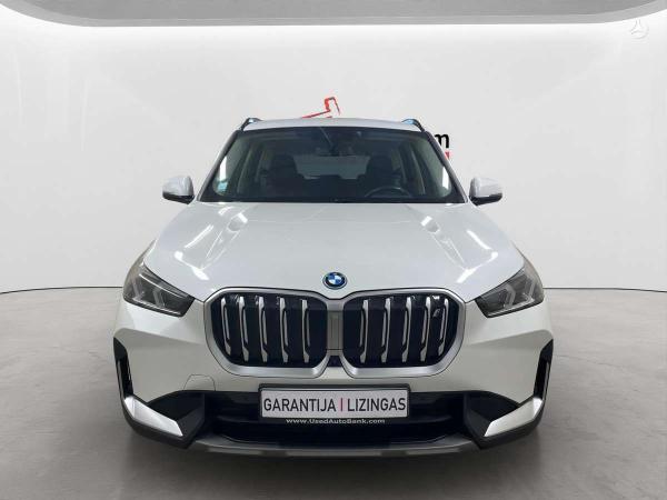 Balts BMW iX1 2023 Viļņa, ar dzinēja tilpumu 0.00 L un nobraukumu 145 tūkst. km par 26015 €, foto 2 vietnē AUTOMOTO.COM.LV