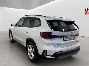 Balts BMW iX1 2023 Viļņa, ar dzinēja tilpumu 0.00 L un nobraukumu 145 tūkst. km par 26015 €, foto 7 vietnē AUTOMOTO.COM.LV