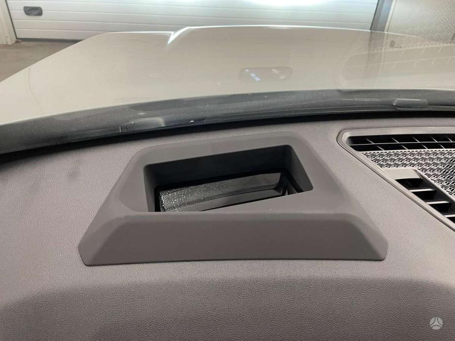 Balts BMW iX1 2023 Viļņa, ar dzinēja tilpumu 0.00 L un nobraukumu 145 tūkst. km par 26015 €, foto 14 vietnē AUTOMOTO.COM.LV