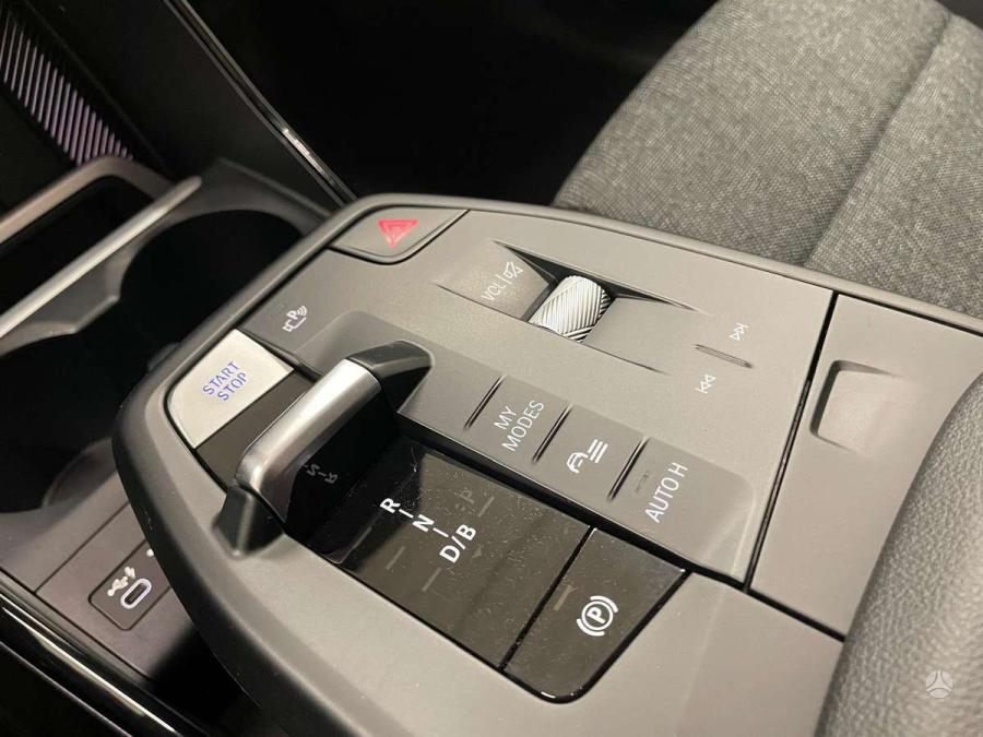 Balts BMW iX1 2023 Viļņa, ar dzinēja tilpumu 0.00 L un nobraukumu 145 tūkst. km par 26015 €, foto 16 vietnē AUTOMOTO.COM.LV