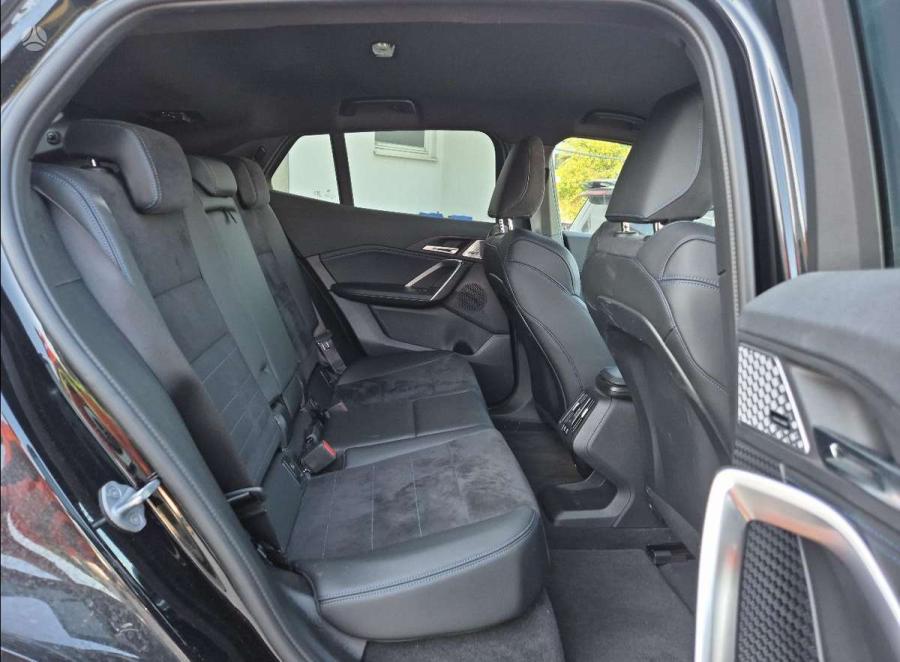 Melns BMW iX2 2025 Klaipėda, ar dzinēja tilpumu 0.00 L un nobraukumu 32 tūkst. km par 12600 €, foto 7 vietnē AUTOMOTO.COM.LV