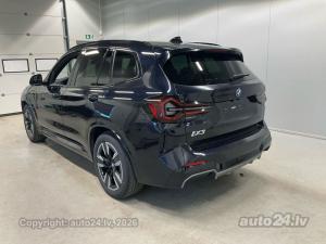Black BMW iX3 2022 in Tartu, with an engine capacity of 0.00 L and mileage of 111 thousand km for 38900 €, photo 4 on AUTOMOTO.COM.LV