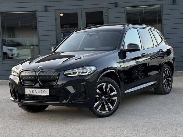 Black BMW iX3 2023 in Jelgava, with an engine capacity of 0.00 L and mileage of 160 thousand km for 32500 €, photo 3 on AUTOMOTO.COM.LV