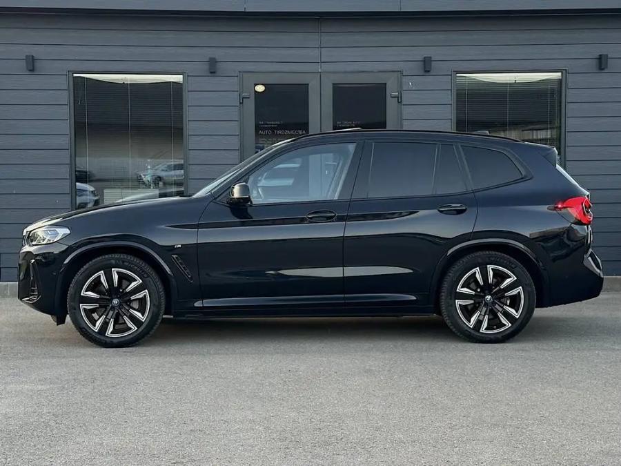 Melns BMW iX3 2023 Jelgava, ar dzinēja tilpumu 0.00 L un nobraukumu 160 tūkst. km par 32500 €, foto 6 vietnē AUTOMOTO.COM.LV