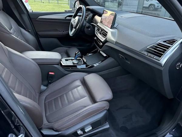 Black BMW iX3 2023 in Jelgava, with an engine capacity of 0.00 L and mileage of 160 thousand km for 32500 €, photo 9 on AUTOMOTO.COM.LV