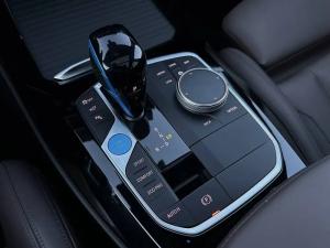 Melns BMW iX3 2023 Jelgava, ar dzinēja tilpumu 0.00 L un nobraukumu 160 tūkst. km par 32500 €, foto 24 vietnē AUTOMOTO.COM.LV