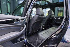 Черный БМВ iX3 2024 в Каунас, объемом двигателя 0.00 л и пробегом 28 тыс. км за 40450 €, фото 40 на AUTOMOTO.COM.LV