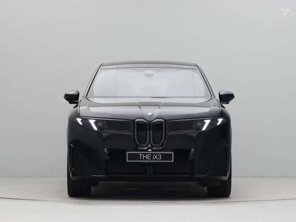 Черный БМВ iX3 2026 в Тукумс, объемом двигателя 0.00 л и пробегом 5 тыс. км за 88800 €, фото 4 на AUTOMOTO.COM.LV