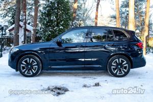 Zils BMW iX3 2022 Tallina, ar dzinēja tilpumu 0.00 L un nobraukumu 49 tūkst. km par 44990 €, foto 6 vietnē AUTOMOTO.COM.LV