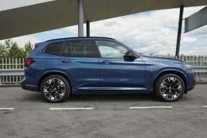 Zils BMW iX3 2022 Viļņa, ar dzinēja tilpumu 0.00 L un nobraukumu 102 tūkst. km par 30650 €, foto 8 vietnē AUTOMOTO.COM.LV