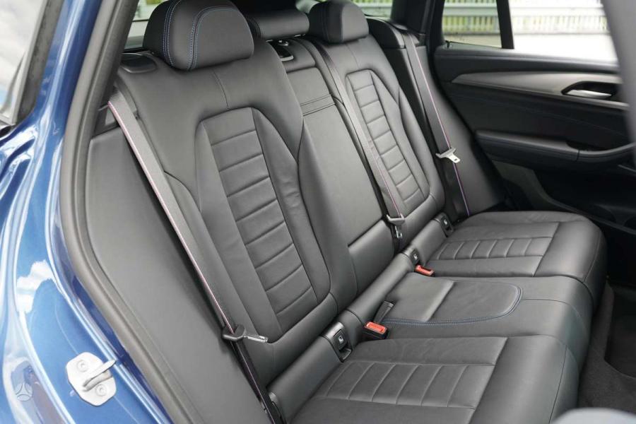 Zils BMW iX3 2022 Viļņa, ar dzinēja tilpumu 0.00 L un nobraukumu 102 tūkst. km par 30650 €, foto 18 vietnē AUTOMOTO.COM.LV