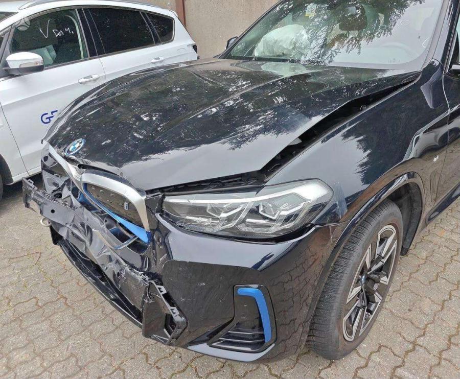 Zils BMW iX3 2023 Kauņa, ar dzinēja tilpumu 0.00 L un nobraukumu 55 tūkst. km par 21990 €, foto 5 vietnē AUTOMOTO.COM.LV