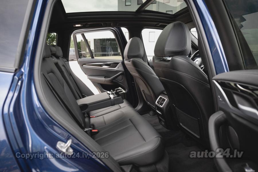 Zils BMW iX3 2021 Tallina, ar dzinēja tilpumu 0.00 L un nobraukumu 146 tūkst. km par 34900 €, foto 10 vietnē AUTOMOTO.COM.LV