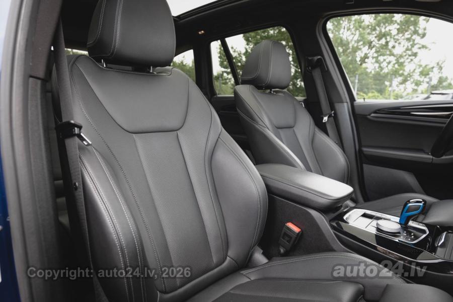 Zils BMW iX3 2021 Tallina, ar dzinēja tilpumu 0.00 L un nobraukumu 146 tūkst. km par 34900 €, foto 15 vietnē AUTOMOTO.COM.LV