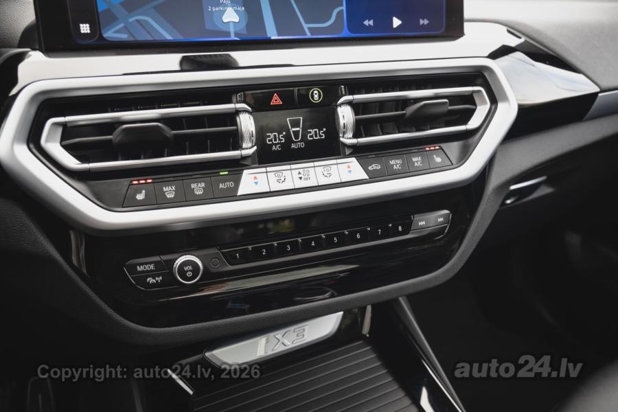 Zils BMW iX3 2021 Tallina, ar dzinēja tilpumu 0.00 L un nobraukumu 146 tūkst. km par 34900 €, foto 18 vietnē AUTOMOTO.COM.LV