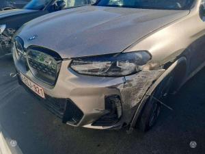 Brown BMW iX3 2024 in Vilnius, with an engine capacity of 0.00 L and mileage of 39 thousand km for 27400 €, photo 4 on AUTOMOTO.COM.LV