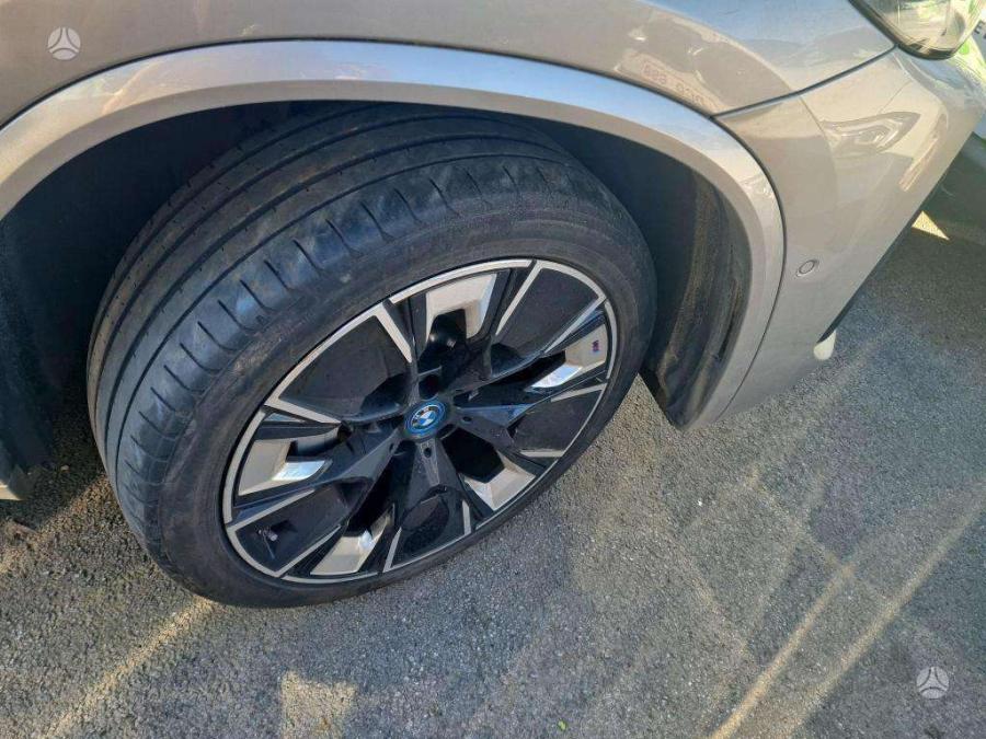 Brown BMW iX3 2024 in Vilnius, with an engine capacity of 0.00 L and mileage of 39 thousand km for 27400 €, photo 9 on AUTOMOTO.COM.LV