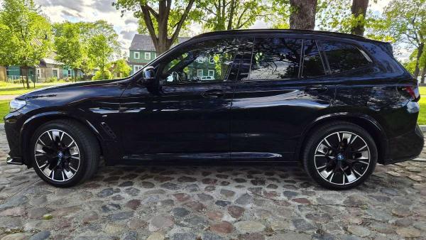 BMW iX3 2023 in Plunge, with an engine capacity of 0.00 L and mileage of 59 thousand km for 37800 €, photo 4 on AUTOMOTO.COM.LV