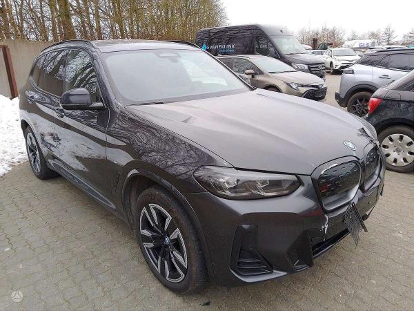Pelēks BMW iX3 2022 Šauļi, ar dzinēja tilpumu 0.00 L un nobraukumu 42 tūkst. km par 24650 €, foto 1 vietnē AUTOMOTO.COM.LV