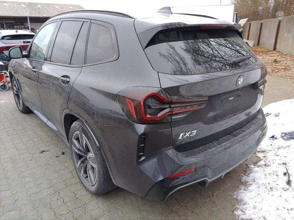 Pelēks BMW iX3 2022 Šauļi, ar dzinēja tilpumu 0.00 L un nobraukumu 42 tūkst. km par 24650 €, foto 5 vietnē AUTOMOTO.COM.LV