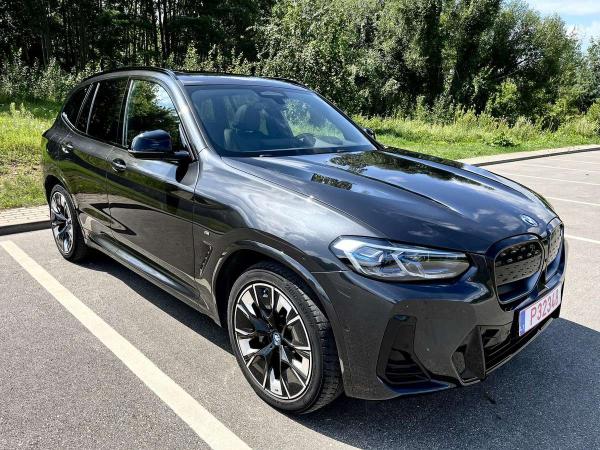 Pelēks BMW iX3 2022 Kauņa, ar dzinēja tilpumu 0.00 L un nobraukumu 141 tūkst. km par 34499 €, foto 2 vietnē AUTOMOTO.COM.LV