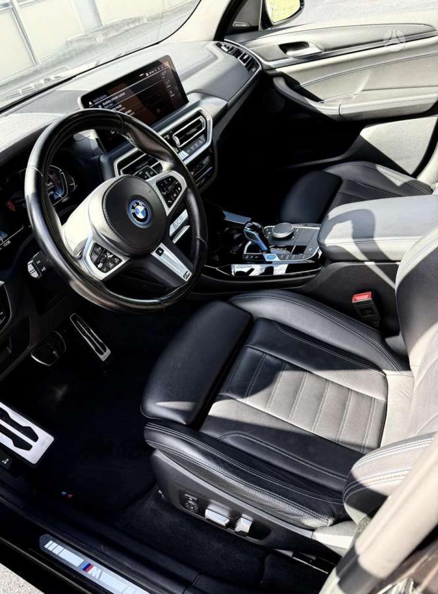 Grey BMW iX3 2022 in Kaunas, with an engine capacity of 0.00 L and mileage of 142 thousand km for 31999 €, photo 10 on AUTOMOTO.COM.LV