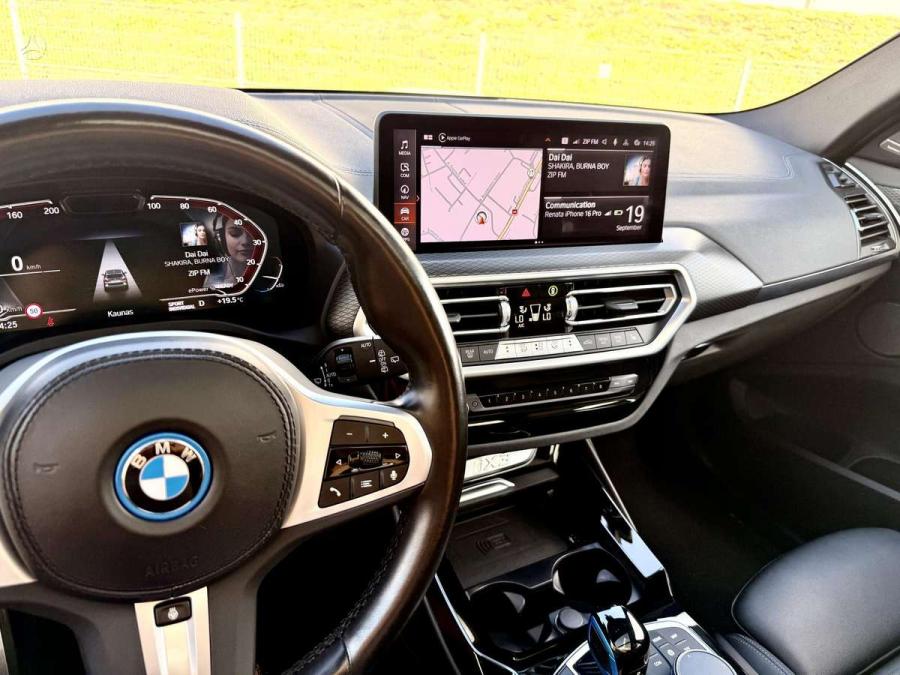 Grey BMW iX3 2022 in Kaunas, with an engine capacity of 0.00 L and mileage of 142 thousand km for 31999 €, photo 21 on AUTOMOTO.COM.LV