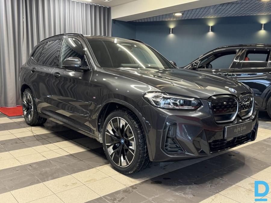 Grey BMW iX3 2024 in Marupe, with an engine capacity of 0.00 L and mileage of 22 thousand km for 45990 €, photo 4 on AUTOMOTO.COM.LV